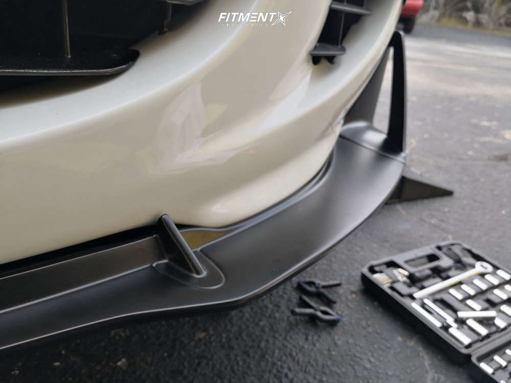 2007 Lotus Elise Base with 17x7.5 Enkei Onx and Federal 205x40 on ...