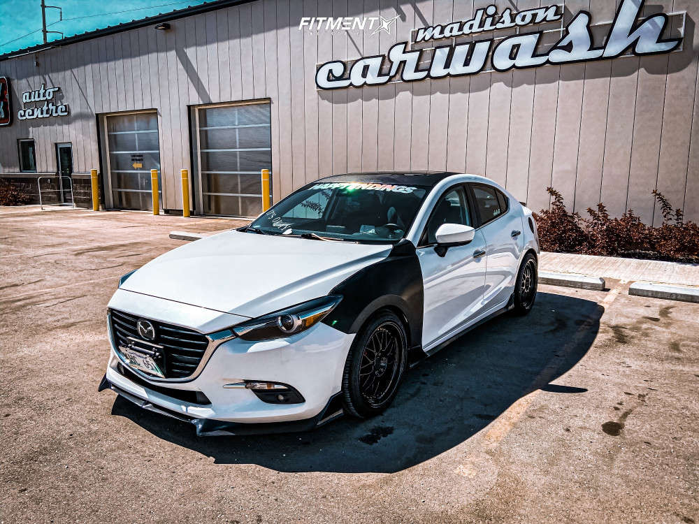 Aodhan AH02 18x8.5 35 Black | AH021885512035GB | Fitment Industries