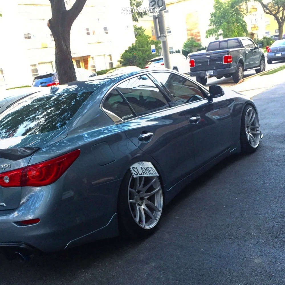 2015 INFINITI Q50 Premium with 19x10.5 ESR Sr08 and Kumho 255x35 on ...