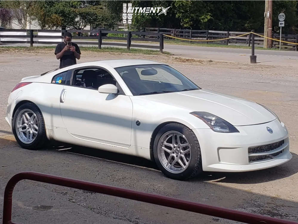 2004 Nissan 350Z Enthusiast with 18x9.5 ESR Cs15 and Federal 245x45 on ...