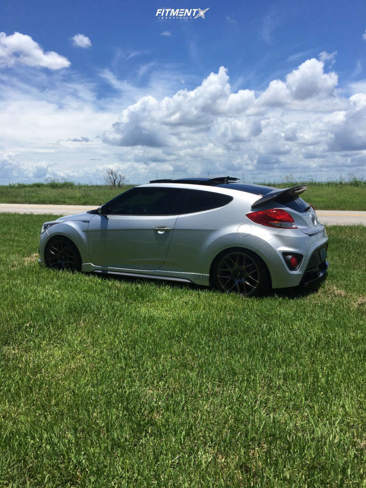 2016 Hyundai Veloster Turbo with 18x7.5 XXR 530 and Nitto 225x45 on ...