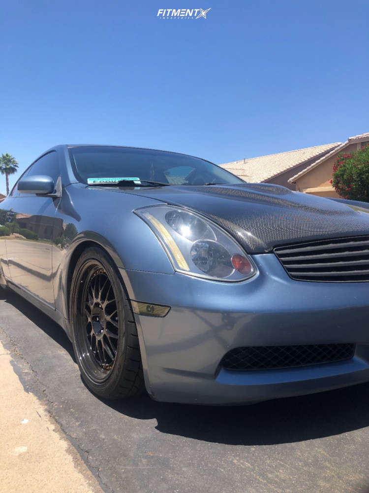 2005 INFINITI G35 Base with 18x8.5 Aodhan Ah02 and Nitto 245x40 on ...