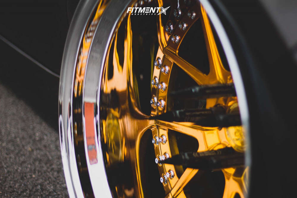 2010 Volkswagen Golf TDI with 18x10.5 Rennen International R55 and ...