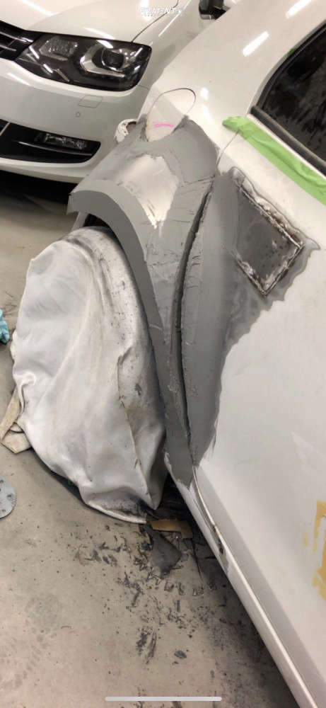 2010 Volkswagen Golf TDI with 18x10.5 Rennen International R55 and ...