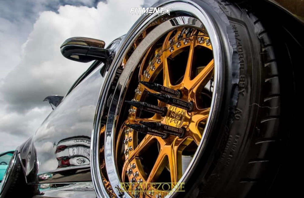 2010 Volkswagen Golf TDI with 18x10.5 Rennen International R55 and ...