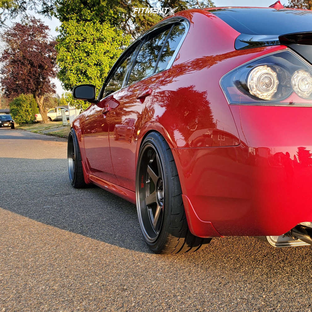 2008 INFINITI G35 Sport with 19x10.5 Rays Engineering Te37 and ...
