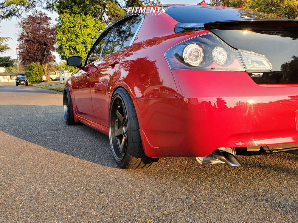 2008 INFINITI G35 Sport with 19x10.5 Rays Engineering Te37 and ...