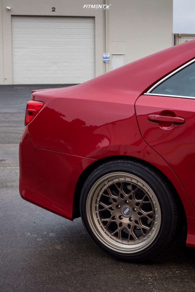 2014 Toyota Camry SE with 18x8.5 ESR Cs3 and Yokohama 225x45 on ...