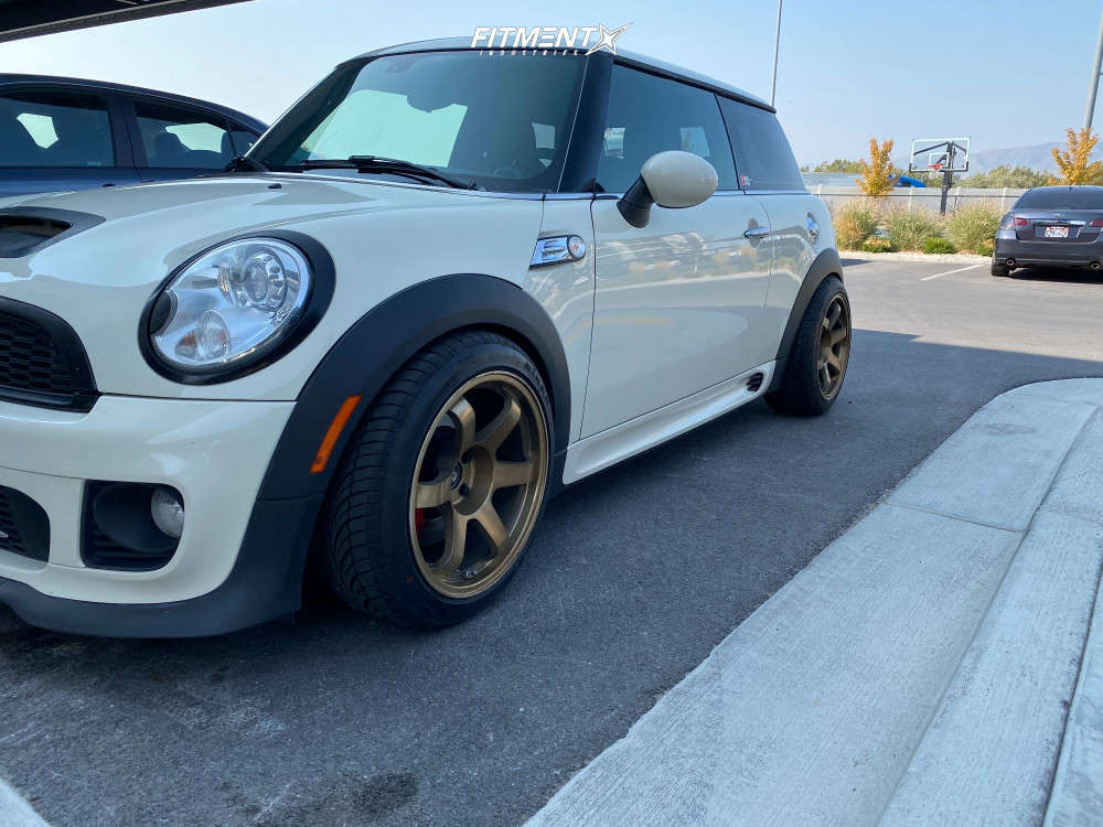 2013 Mini Cooper John Cooper Works with 17x9 Rota Grid and Riken 225x45 ...