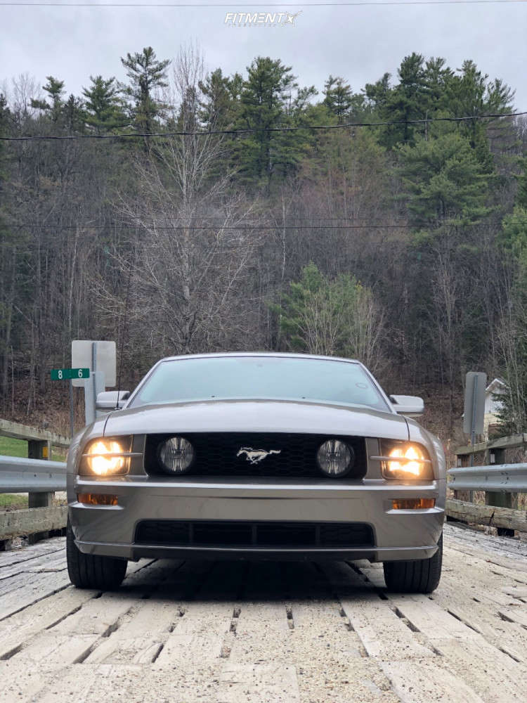 2009 Ford Mustang GT with 18x9.5 RTX Alventi and Zeta 245x45 on Stock ...