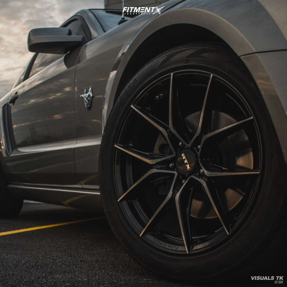 2009 Ford Mustang GT with 18x9.5 RTX Alventi and Zeta 245x45 on Stock ...