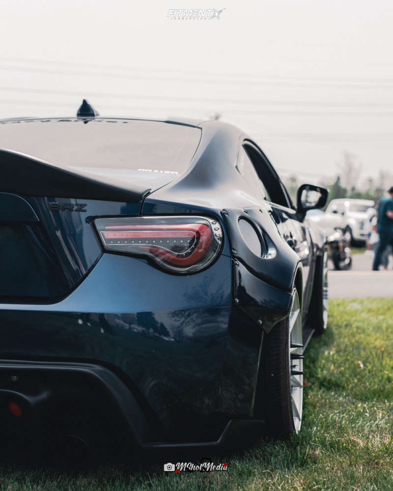 2014 Scion FR-S Base with 18x9.5 F1R F101 and Dunlop 245x40 on Lowering ...