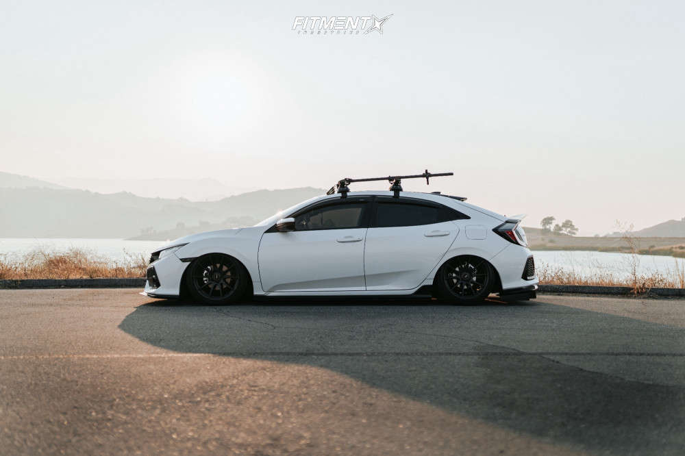 2019 Honda Civic Sport with 18x8.5 AVID1 AV21 and Continental 235x40 on ...