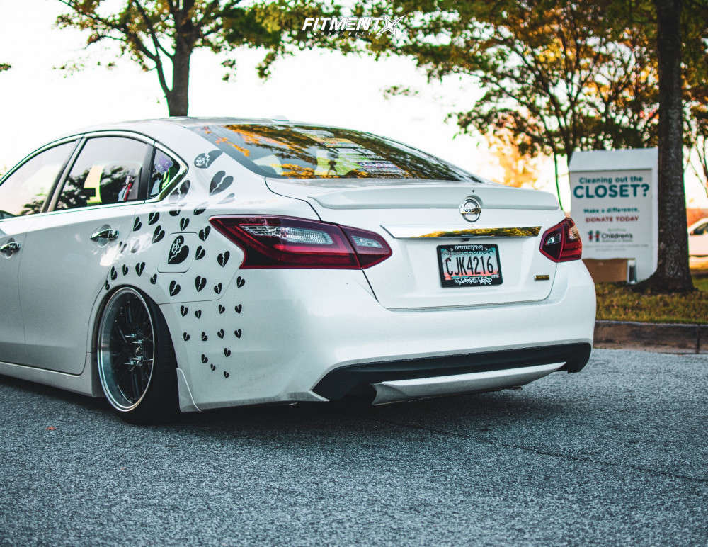 2018 Nissan Altima SR with 18x9.5 ESR Cs11 and Federal 235x35 on Air ...