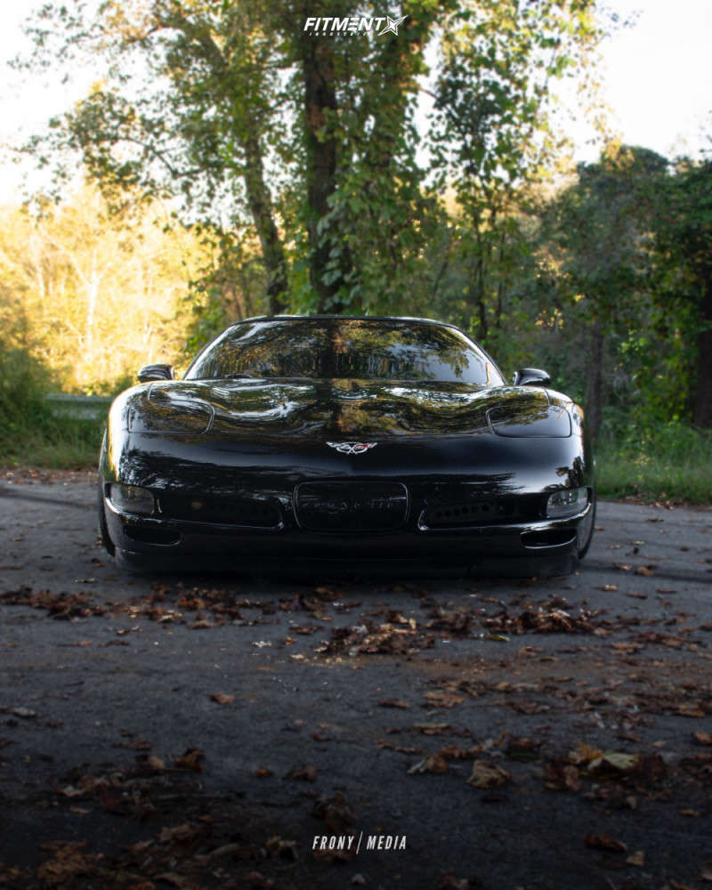 2003 Chevrolet Corvette Base with 18x9.5 Rotiform Lsr and Achilles ...