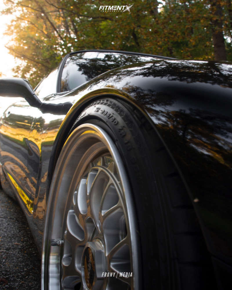 2003 Chevrolet Corvette Base with 18x9.5 Rotiform Lsr and Achilles ...