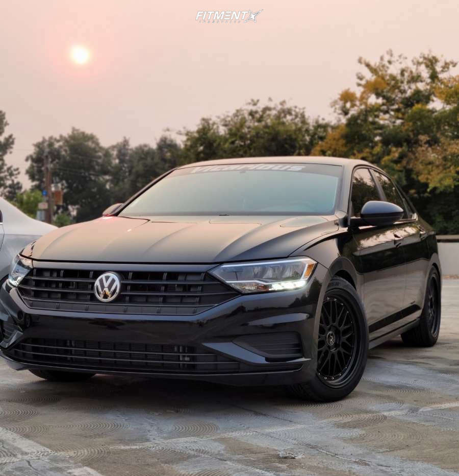 2019 Volkswagen Jetta S with 18x8 JNC Jnc005 and Thunderer 225x30 on ...