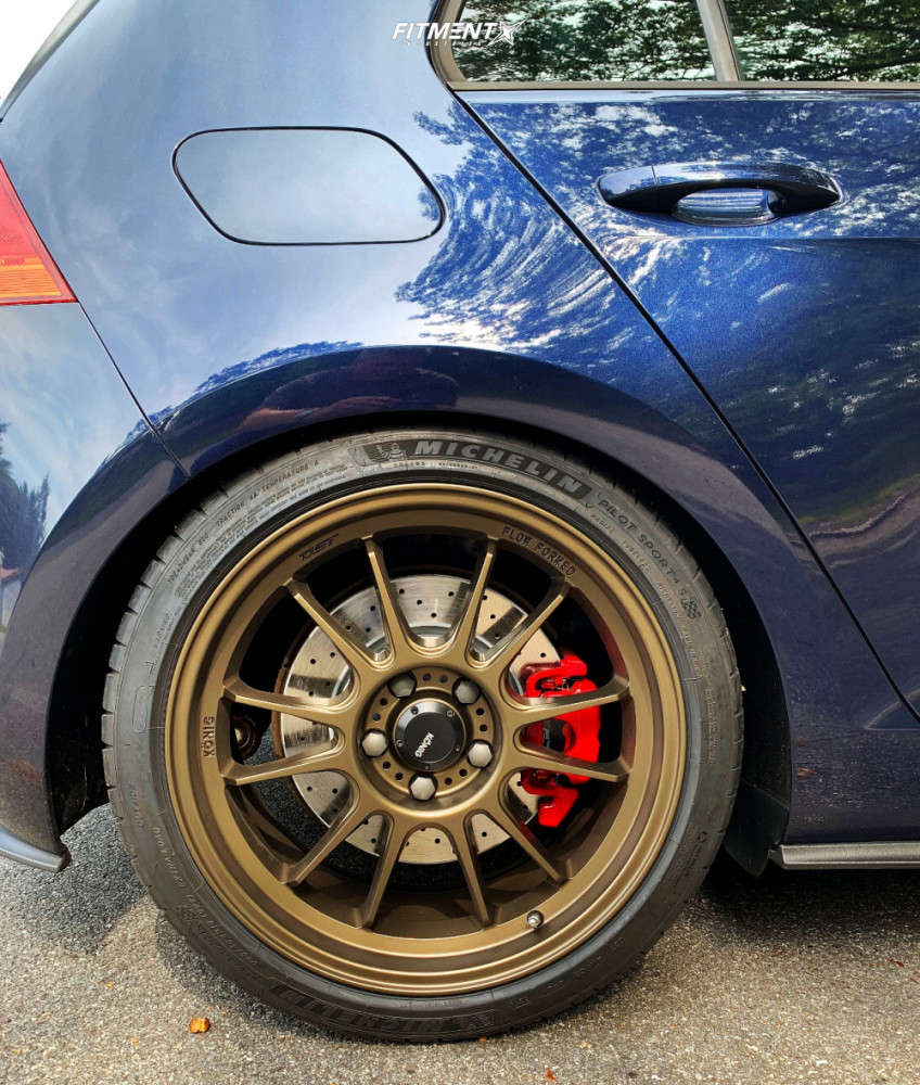 2017 Volkswagen GTI SE with 18x8.5 Konig Hypergram and Michelin 225x40 ...