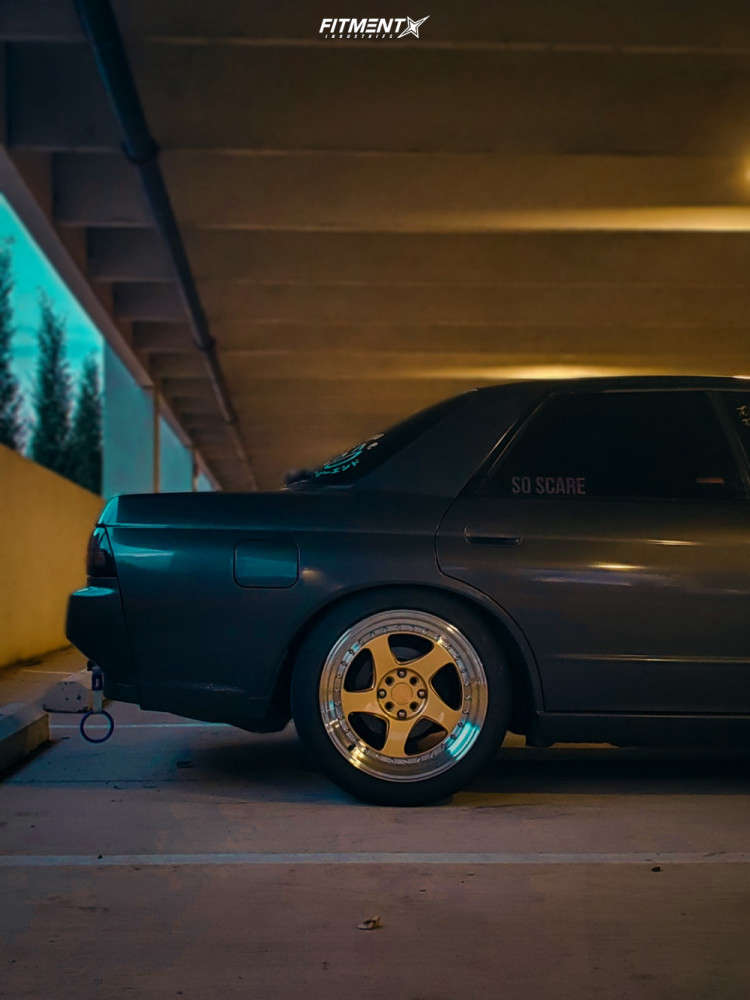 1993 Nissan Skyline R32 Base with 17x9 Aodhan Ah01 and Achilles 245x40 ...