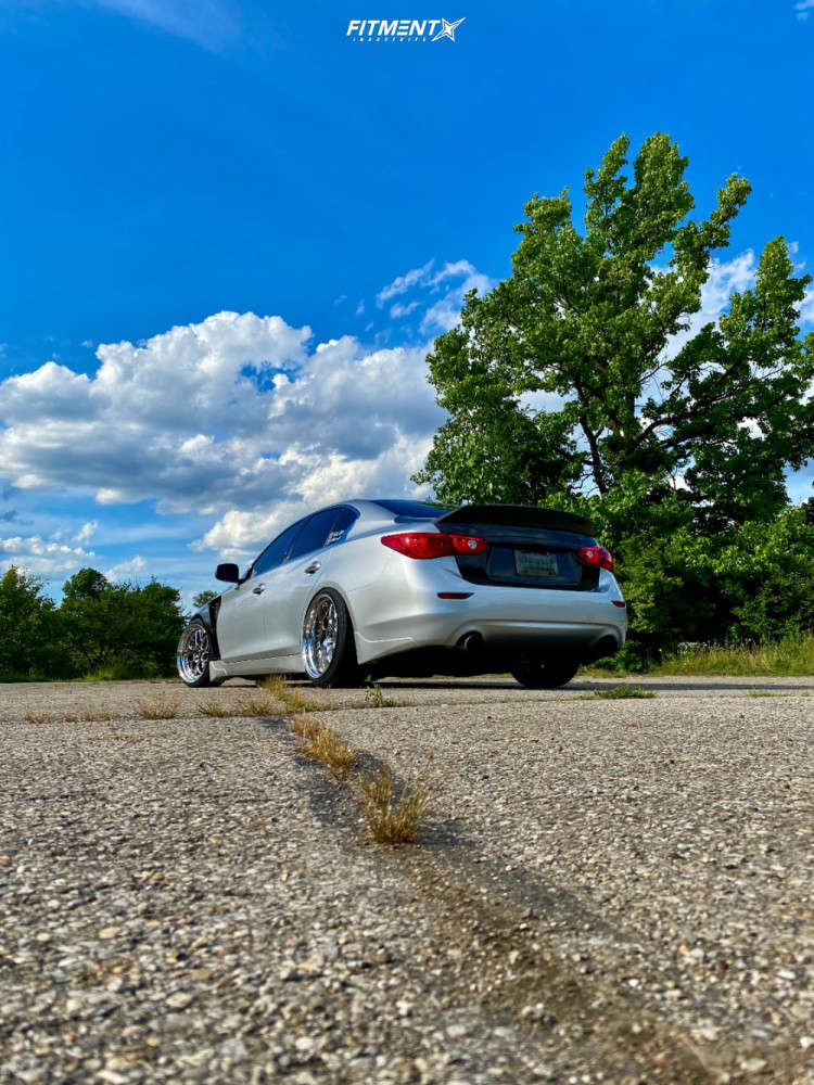 2015 INFINITI Q50 Base with 19x9.5 Aodhan Ds01 and Federal 225x35 on ...