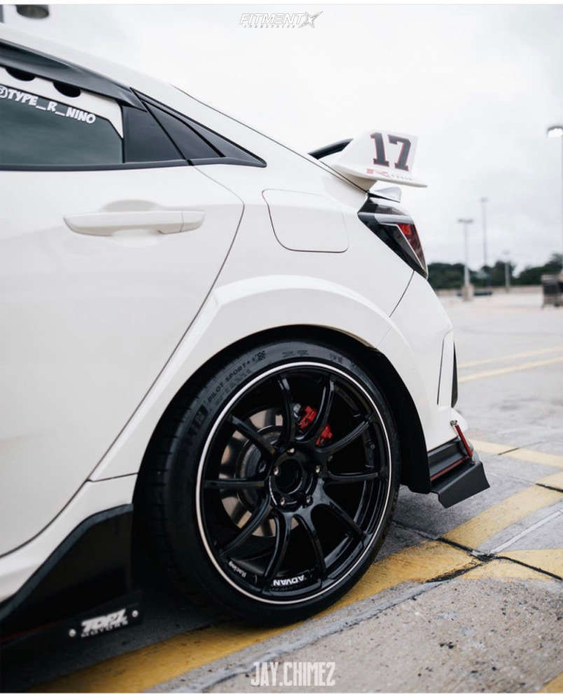 2018 Honda Civic Type R with 19x9.5 Advan Racing RZII and Michelin ...