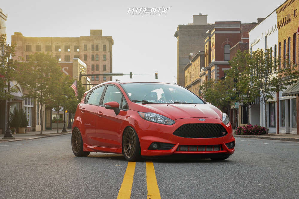 2014 Ford Fiesta ST with 17x7.5 Rota Recce and Toyo Tires 205x45 on Air ...