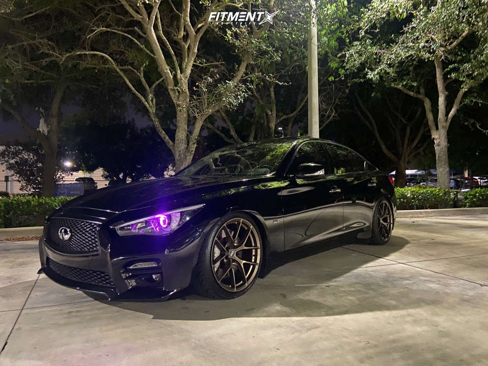 2017 INFINITI Q50 Sport with 19x9.5 ESR Rf2 and Federal 245x35 on ...