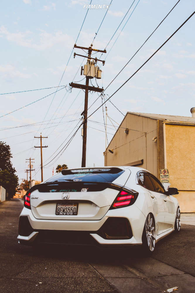 2018 Honda Civic LX with 19x8.5 Niche Essen and Sumitomo 225x35 on Air ...