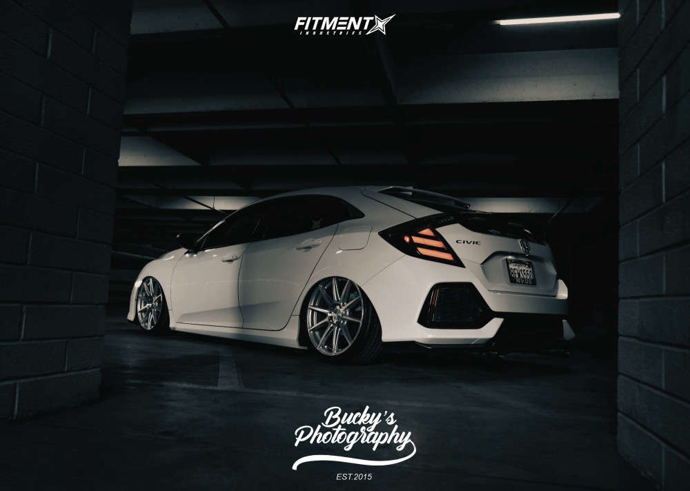 2018 Honda Civic LX with 19x8.5 Niche Essen and Sumitomo 225x35 on Air ...