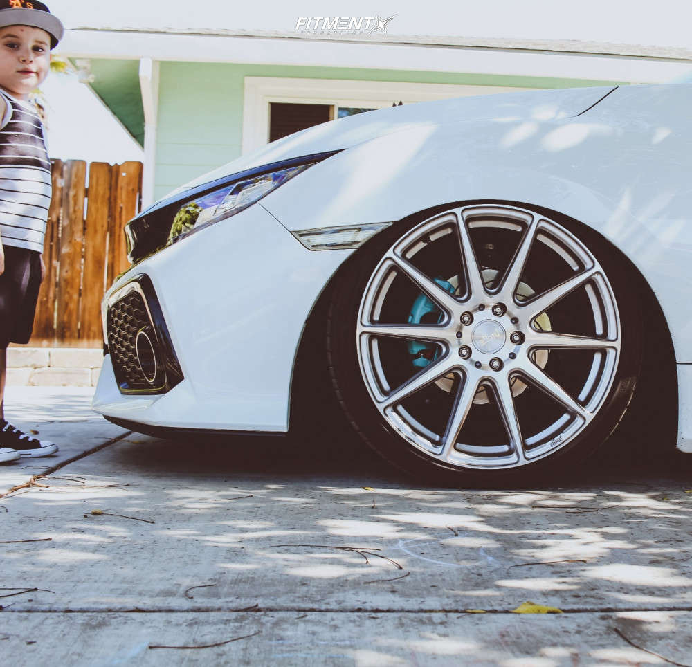 2018 Honda Civic LX with 19x8.5 Niche Essen and Sumitomo 225x35 on Air ...