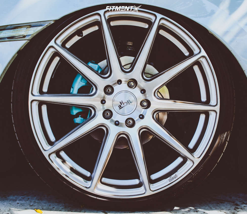 2018 Honda Civic LX with 19x8.5 Niche Essen and Sumitomo 225x35 on Air ...