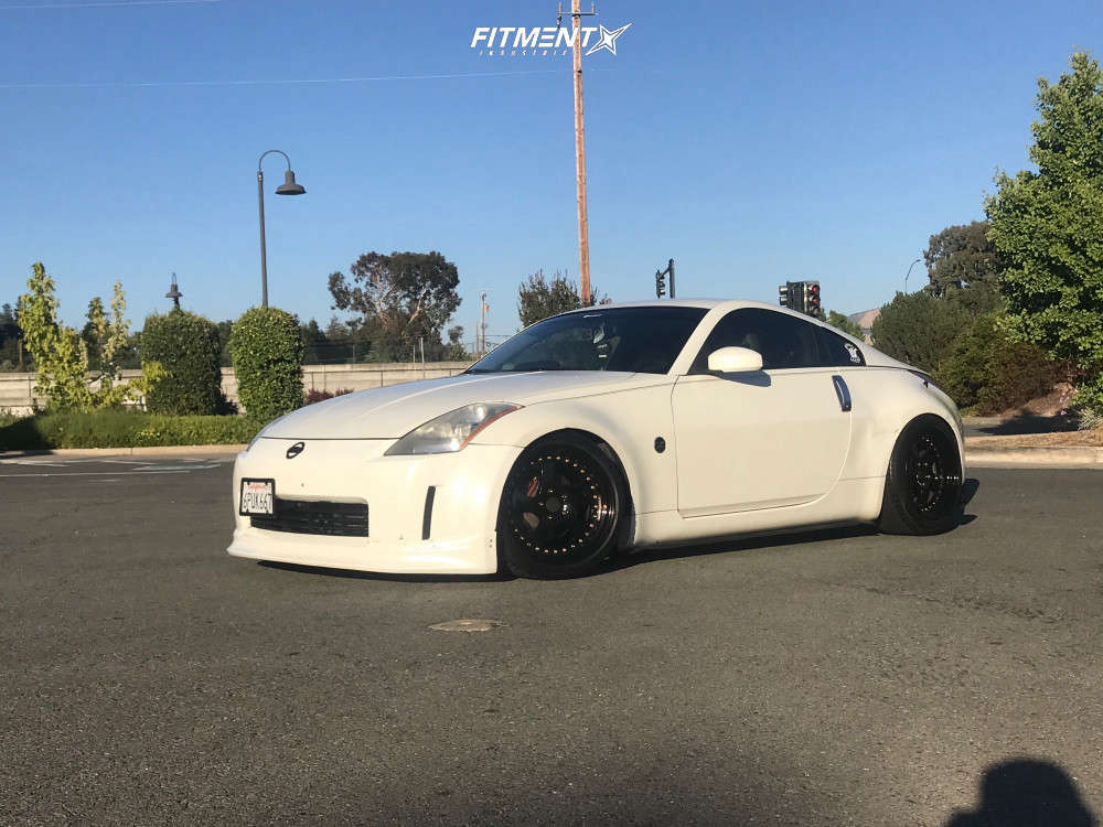 2004 Nissan 350Z Enthusiast with 18x9.5 ESR Sr02 and Pirelli 245x45 on ...