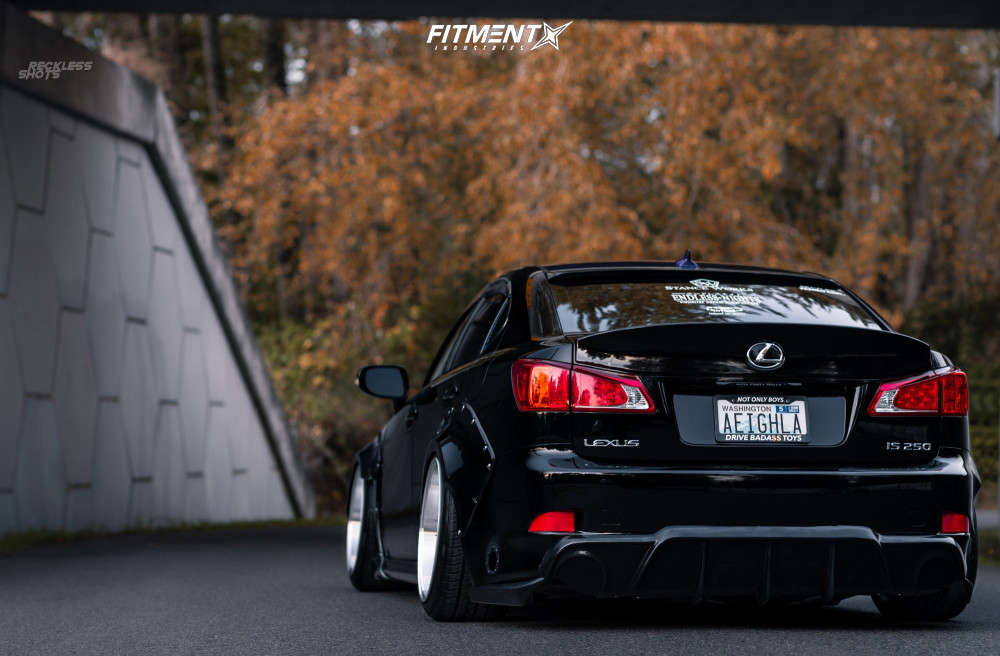 2009 Lexus IS250 Base with 18x10.5 Aodhan Ds01 and Groundspeed 235x40 ...