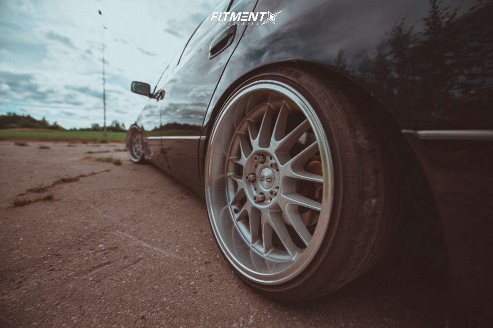 2001 Lexus GS300 Base with 18x8.5 OZ Racing Nova and Atrezzo 215x35 on ...