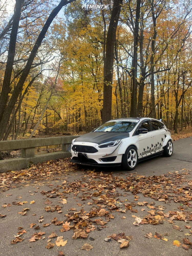 2016 Ford Focus Titanium with 17x7 MB Wheels Mb14 and Firestone 215x35 ...