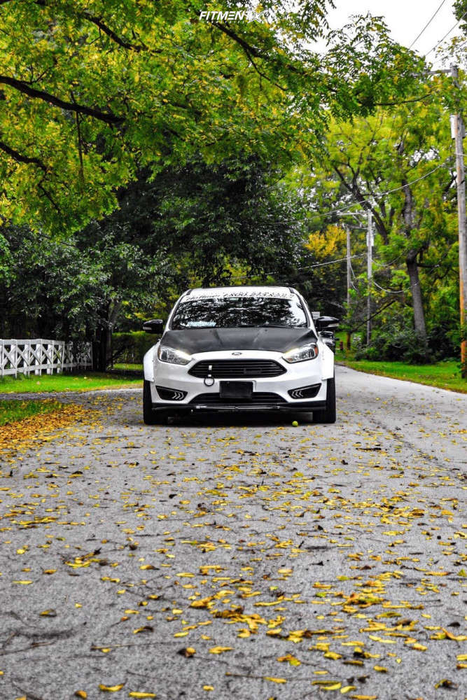 2016 Ford Focus Titanium with 17x7 MB Wheels Mb14 and Firestone 215x35 ...