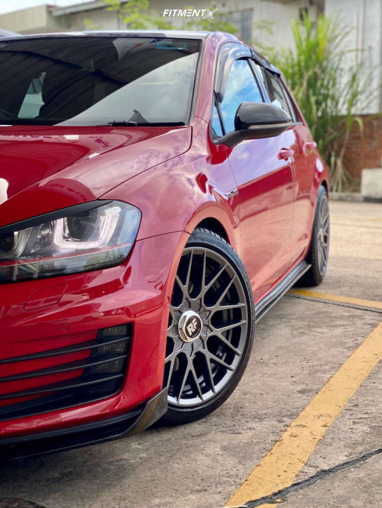 2016 Volkswagen Golf Base with 18x8.5 Rotiform Rse and Pirelli 225x40 ...