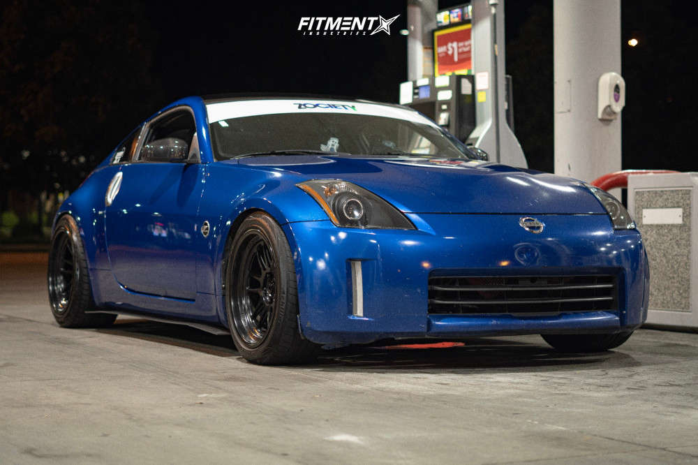 2007 Nissan 350Z Base with 18x9.5 Cosmis Racing Xt-206r and Achilles ...