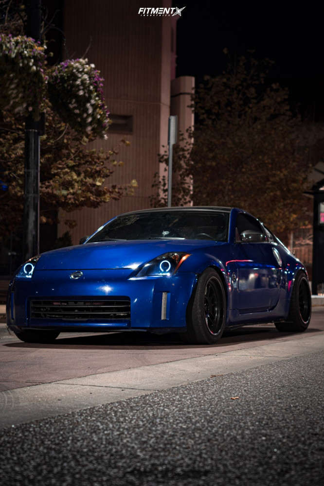2007 Nissan 350Z Base with 18x9.5 Cosmis Racing Xt-206r and Achilles ...
