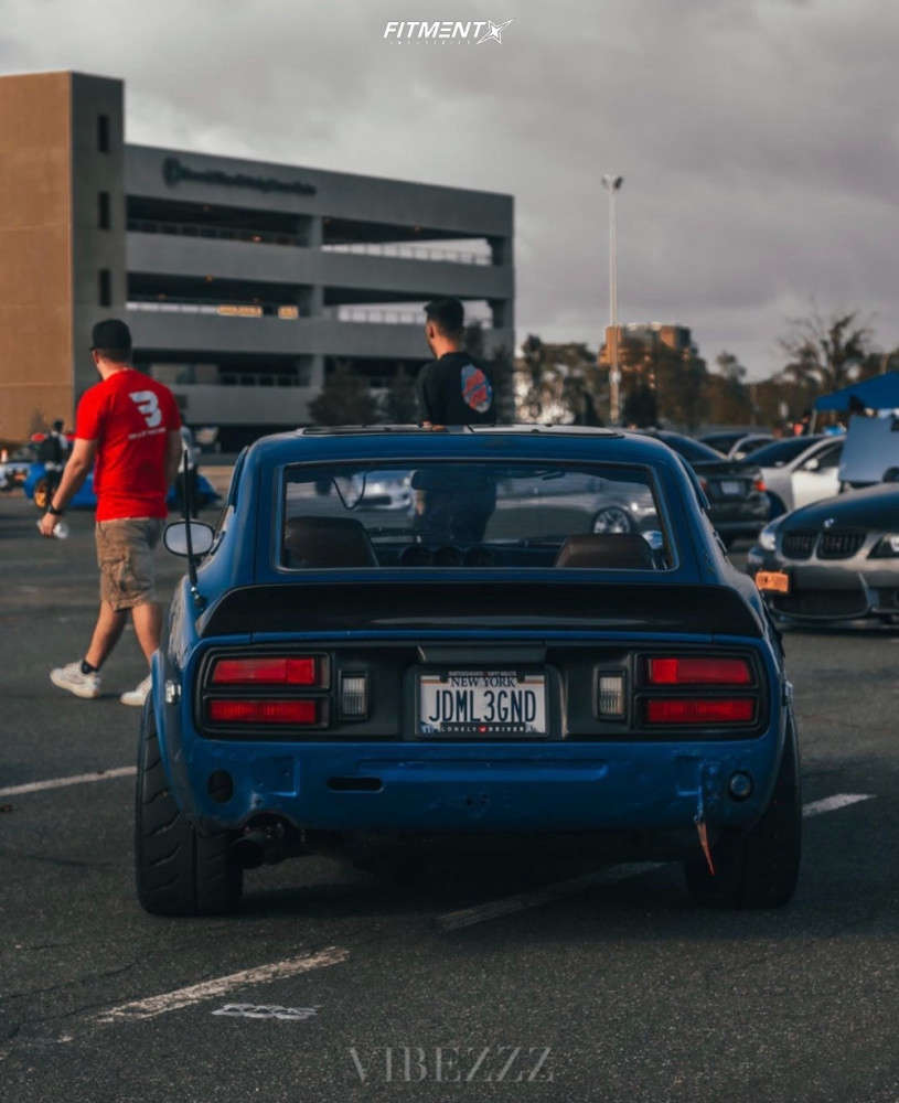 1977 Nissan 280Z Base with 15x8 Rota Rb and Toyo Tires 225x50 on Stock ...