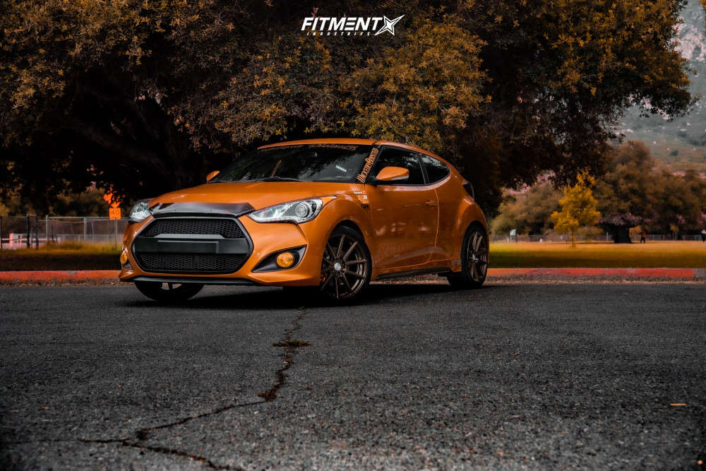 2016 Hyundai Veloster Turbo with 18x8.5 F1R F27 and Nitto 215x40 on ...