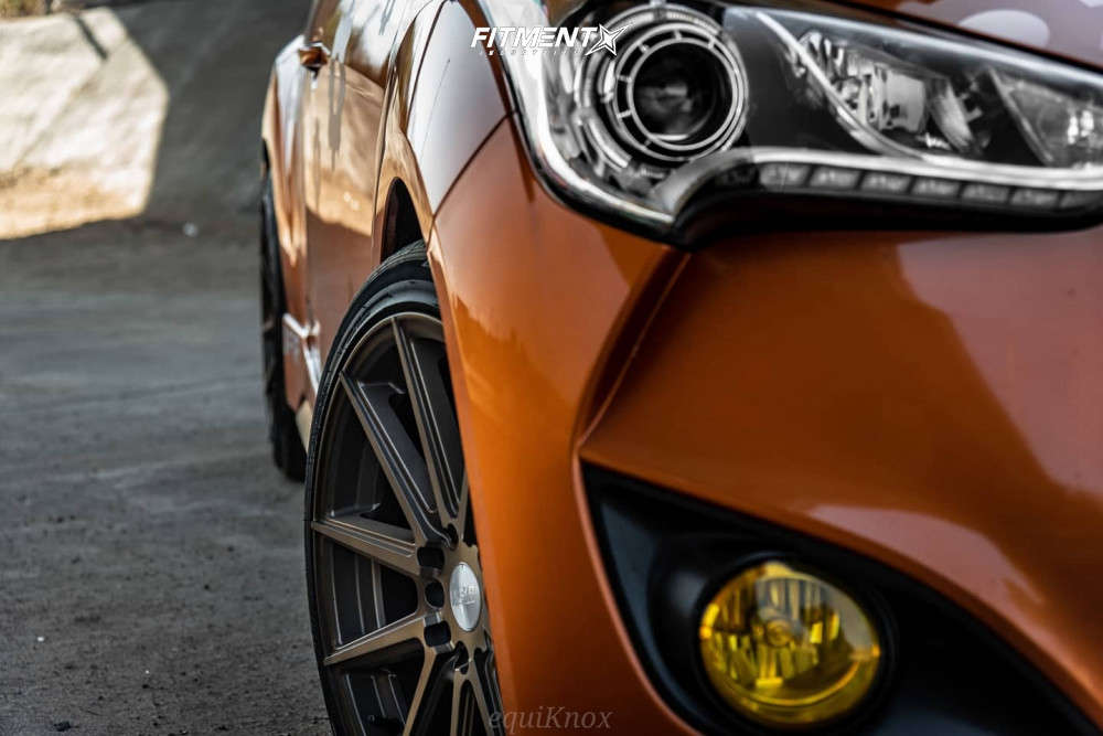 2016 Hyundai Veloster Turbo with 18x8.5 F1R F27 and Nitto 215x40 on ...
