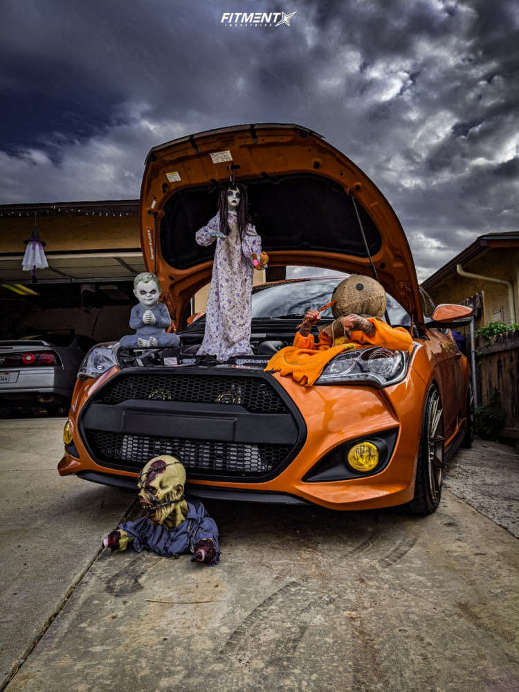 2016 Hyundai Veloster Turbo with 18x8.5 F1R F27 and Nitto 215x40 on ...