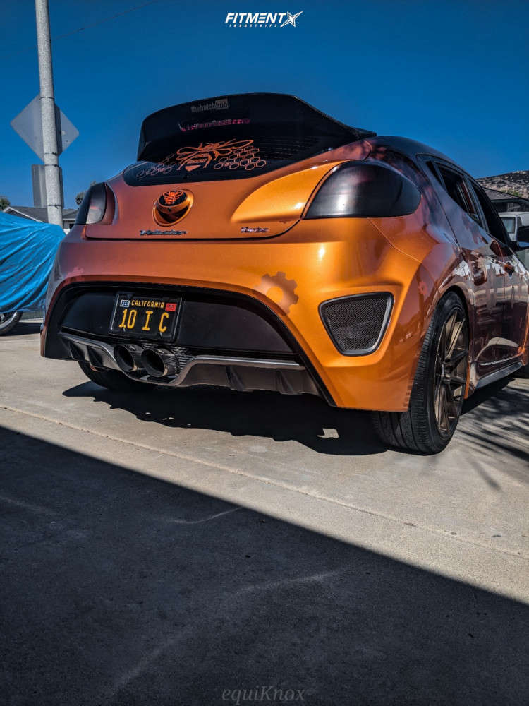2016 Hyundai Veloster Turbo with 18x8.5 F1R F27 and Nitto 215x40 on ...