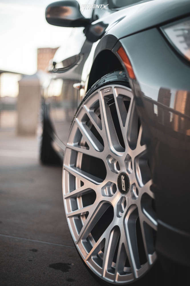 2010 BMW 328i Base with 19x9.5 ESR RF11 and Federal 225x35 on Stock ...