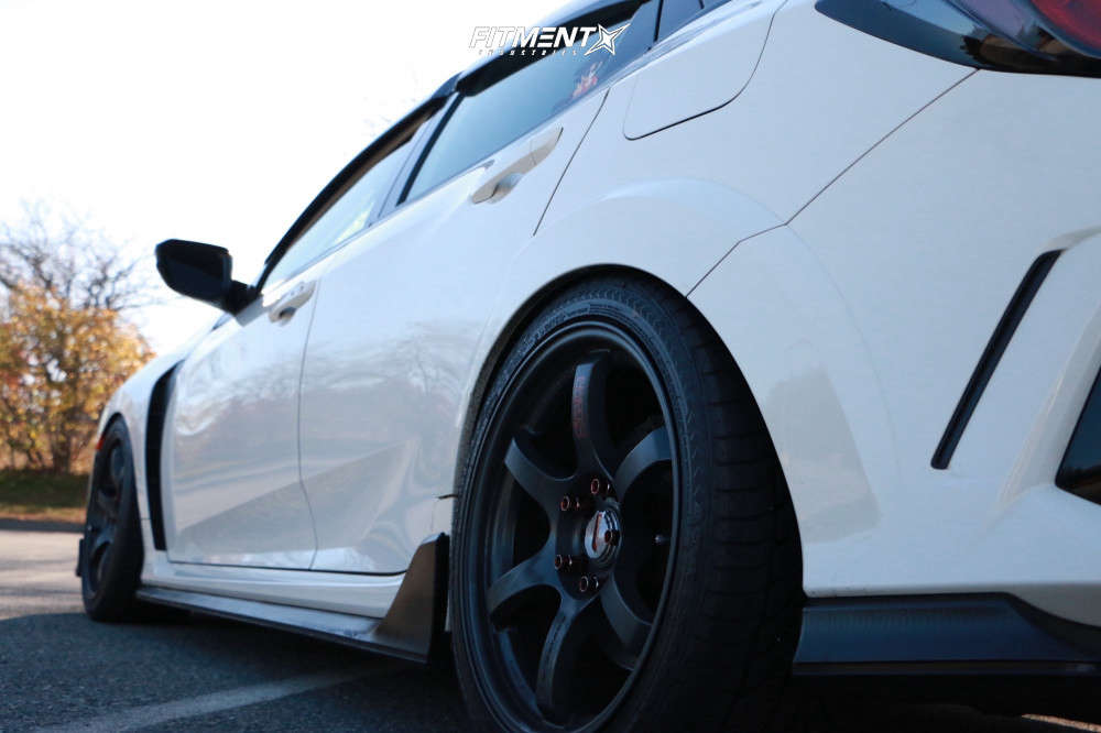2019 Honda Civic Type R with 18x9.5 Rays Engineering 57dr and Achilles ...