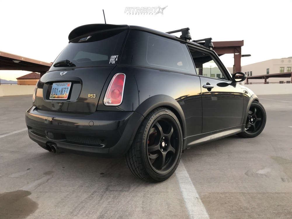 2006 Mini Cooper S with 17x8.5 Focal F-05 and Firestone 205x45 on ...