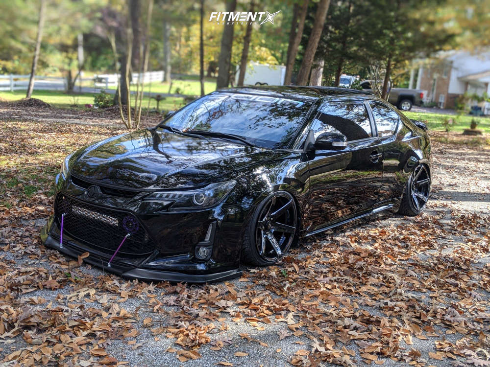 Cosmis Racing S1 22x9.5 0 Gloss Black | S1-2295-0-6x139.7-BMS | Fitment ...