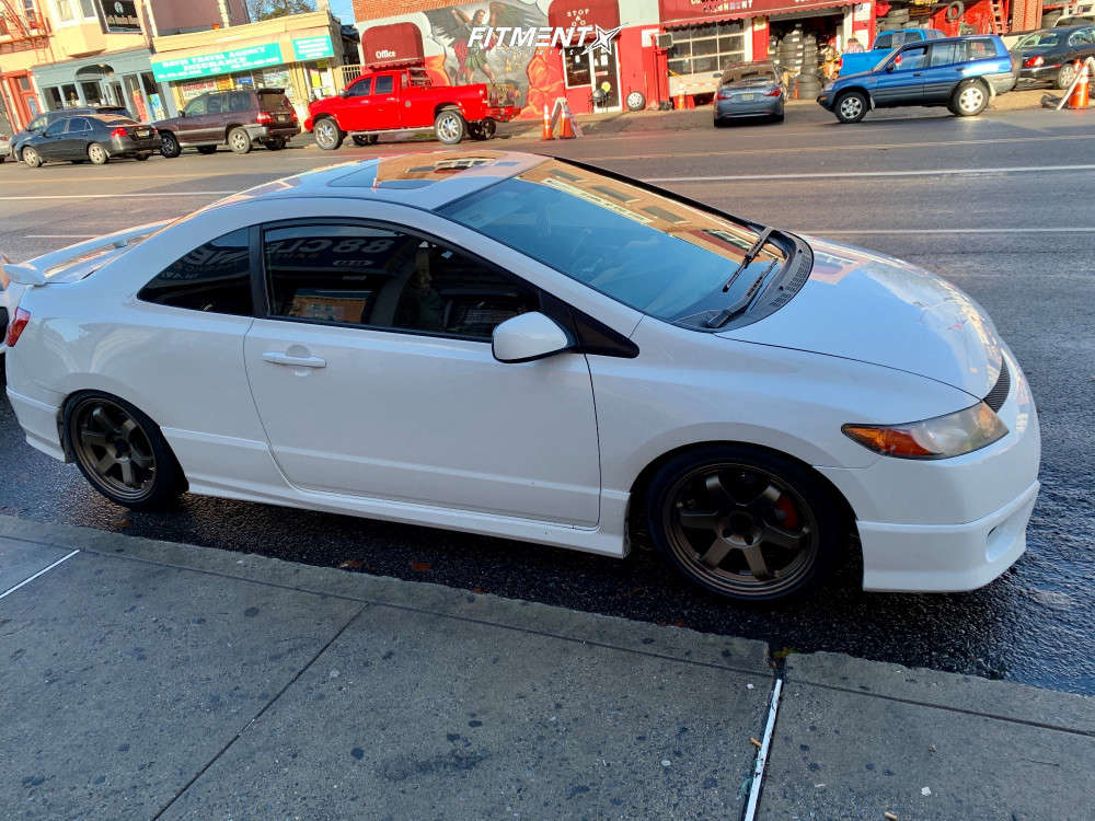 2006 Honda Civic Si 2dr Coupe (2.0L 4cyl 6M) with 17x8 AVID1 AV6 and ...