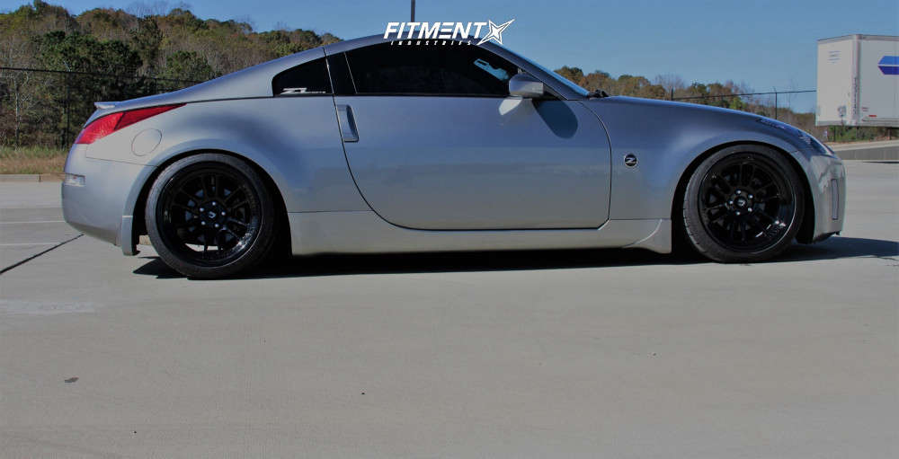 2005 Nissan 350Z Touring with 18x9.5 Cosmis Racing Xt-206r and Mickey ...